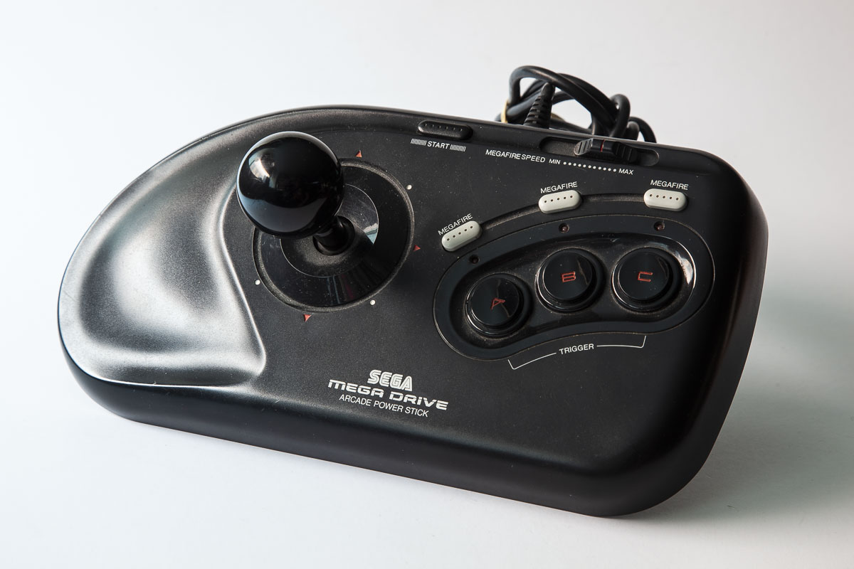 Sega Arcade Power Stick(Mega Drive) – Nintendopusheren