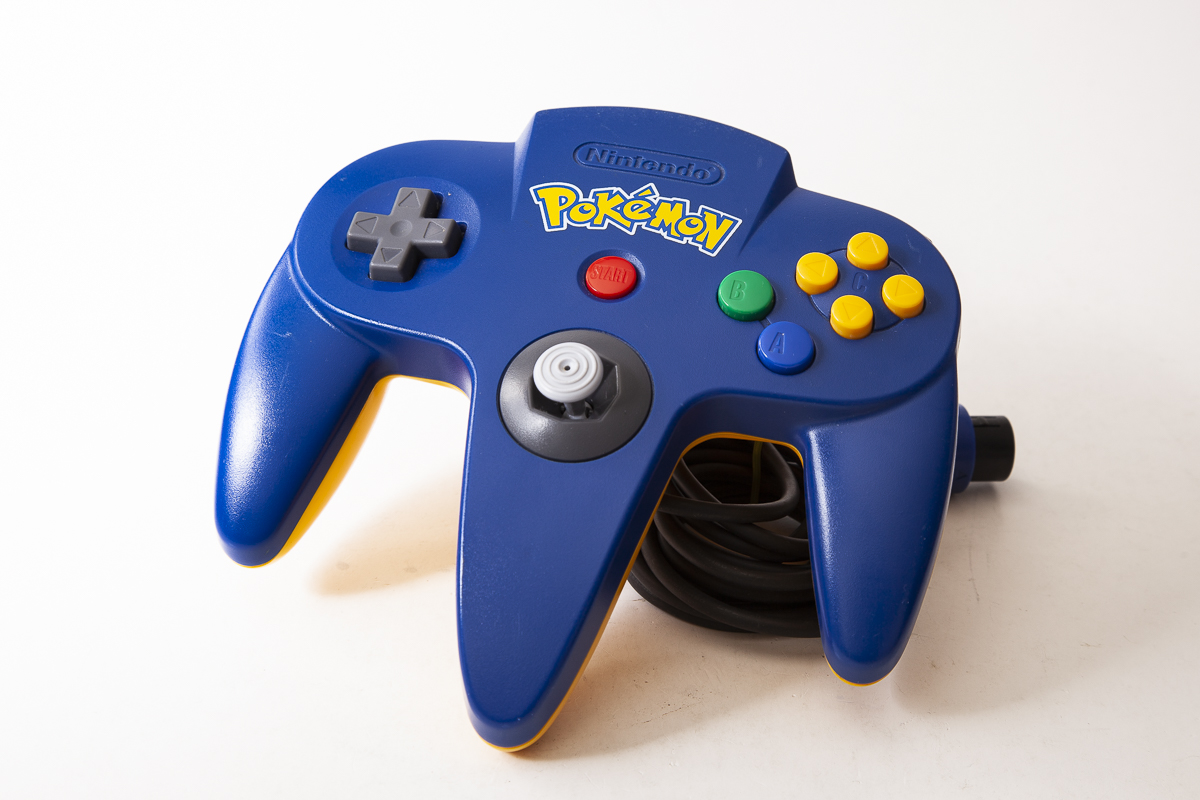 Nintendo 64: Controller – Pikachu – Nintendopusheren