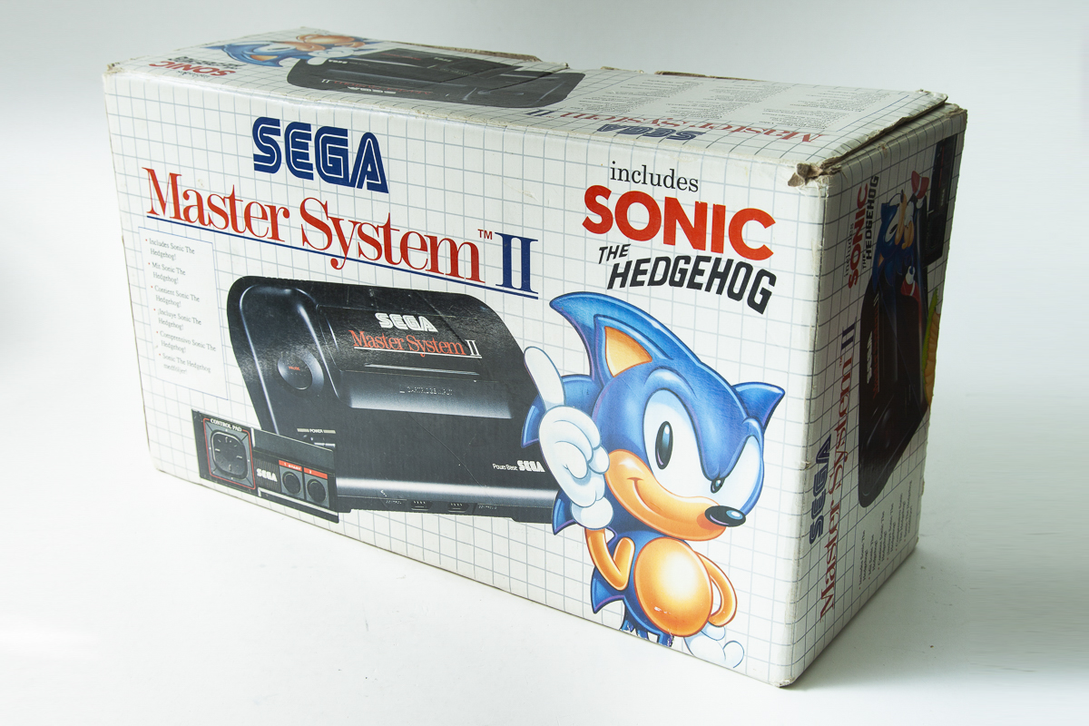 Sega Master System m. Sonic i original emballage – Nintendopusheren