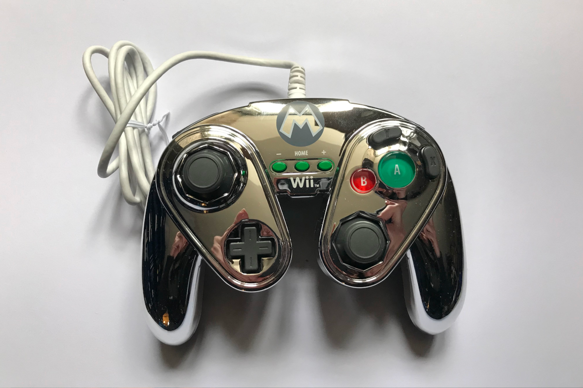 Wired Fight Pad: Chrome – Nintendopusheren