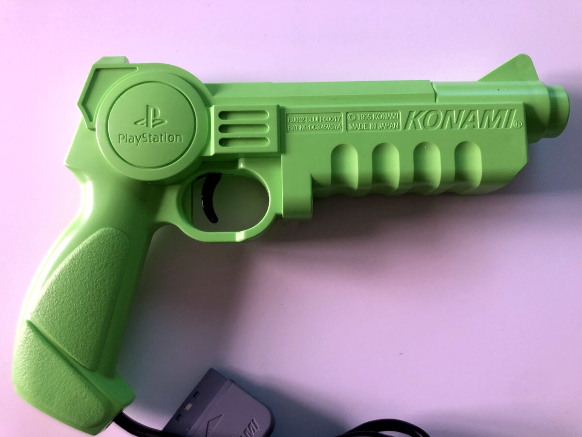 Green Konami 1995 Justifier lightgun(PS1) – Nintendopusheren